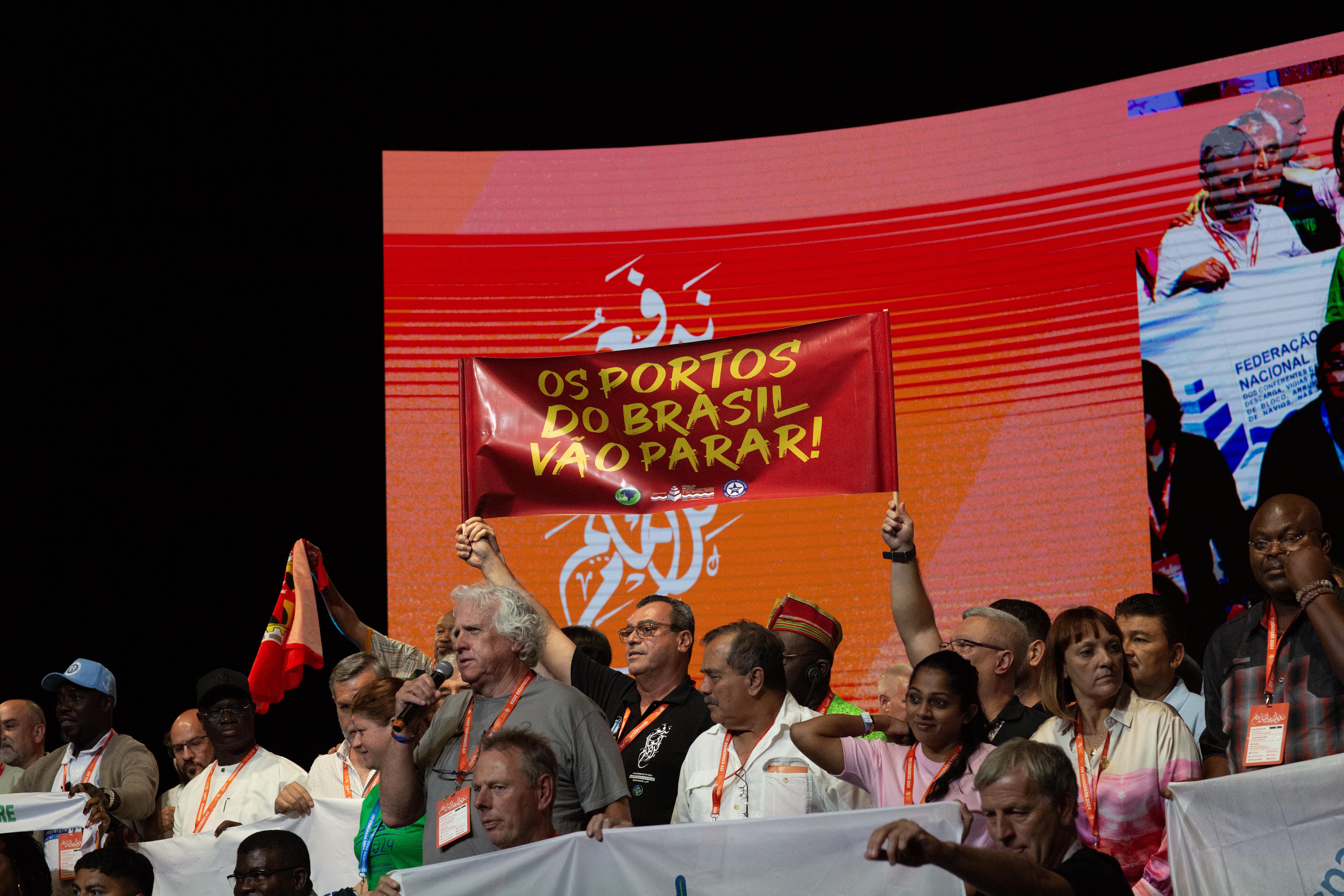 National strike in Brazil as dockers defend working conditions | ITF Global
