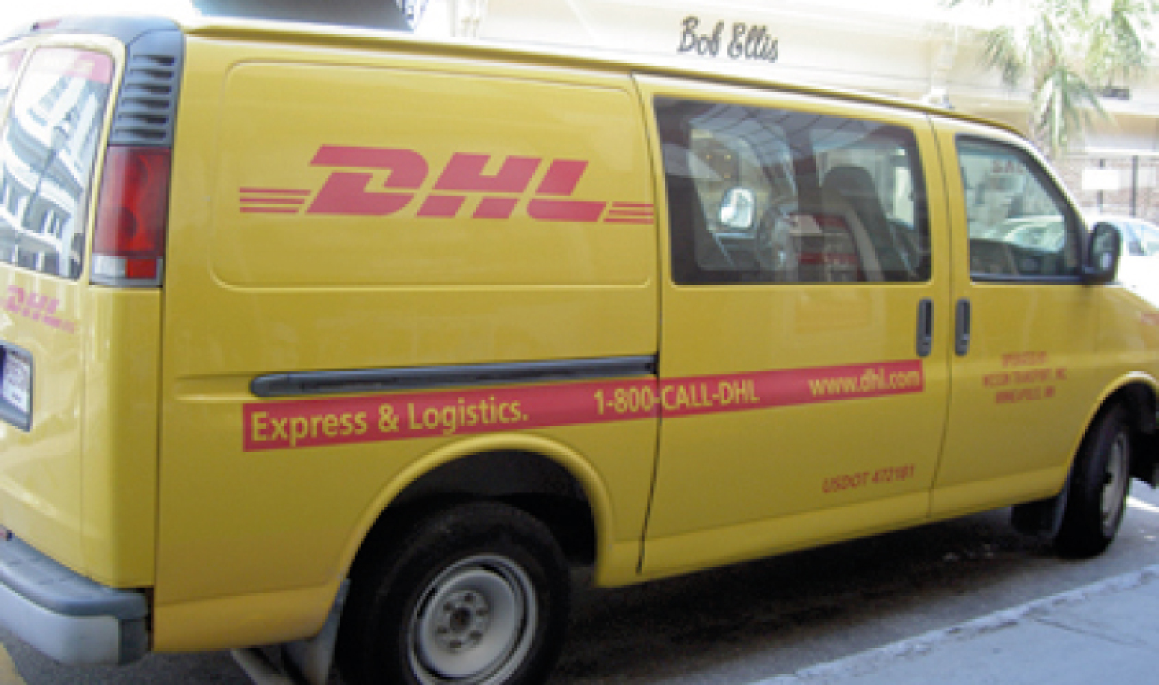 ITF and UNI turn over new leaf with DHL | ITF Global
