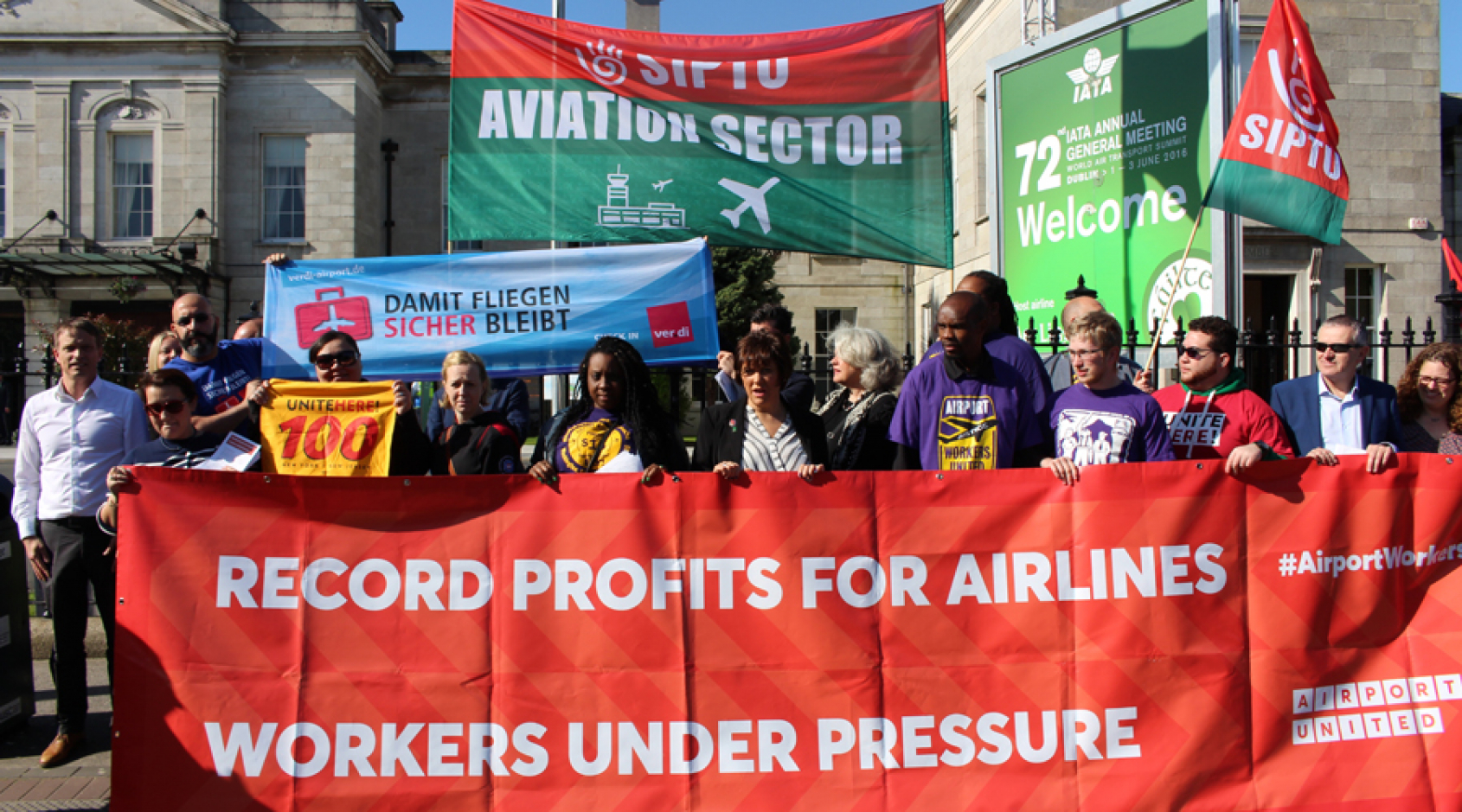 Airport workers’ group launches with world protests | ITF Global